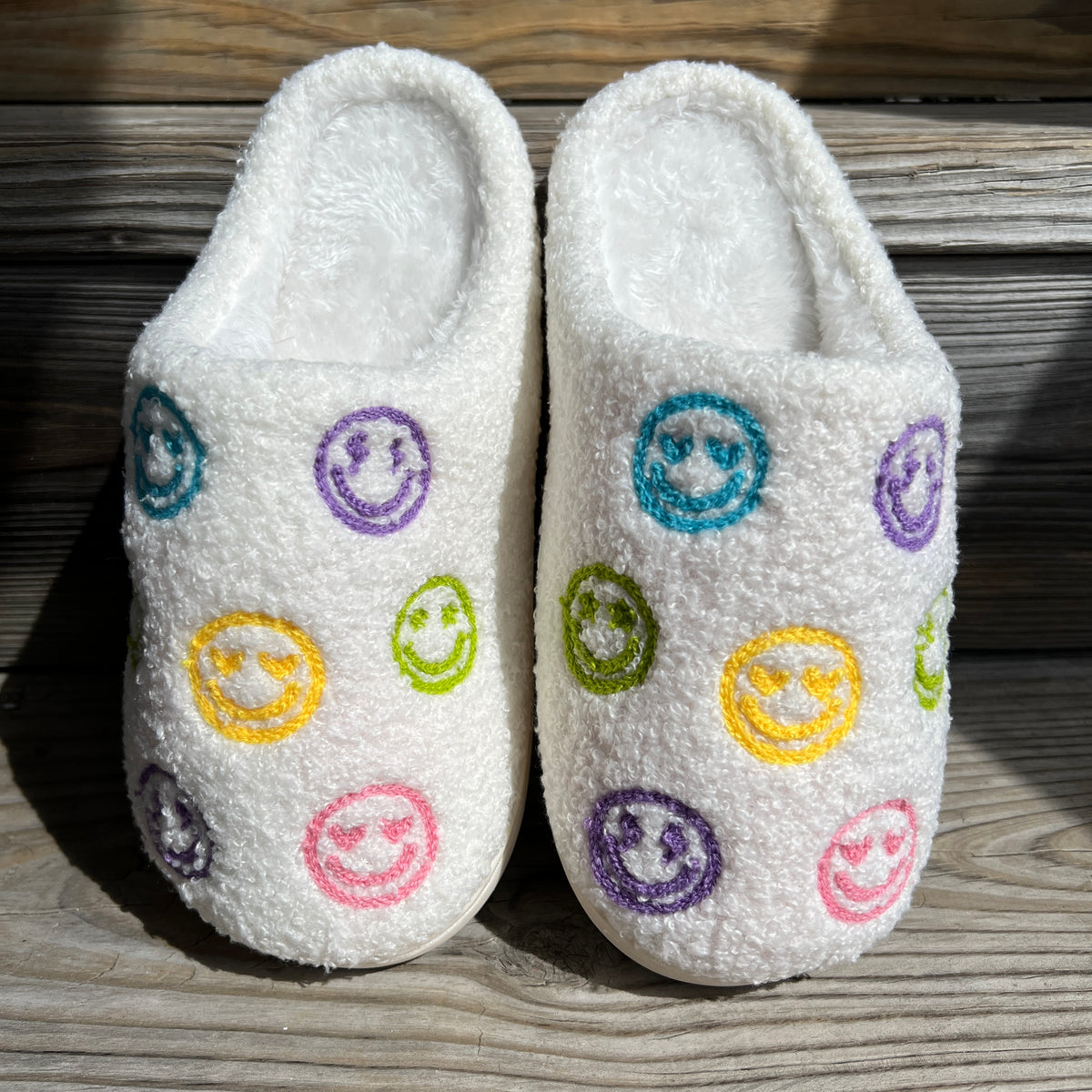 Happy Face Slippers – IslandGypsy